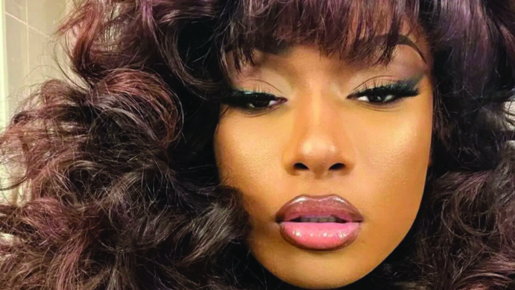 Fashion & Beauty Trend of Black Female Rappers – BNB Magzine